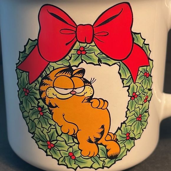 Garfield | Dining | Vintage 7s Garfield Holiday Mug | Poshmark
